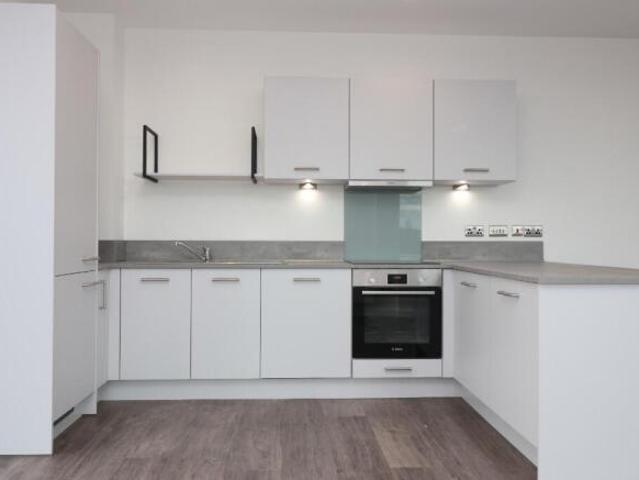 2 bedroom flat for rent in Inverlair Avenue, Glasgow, City, G43