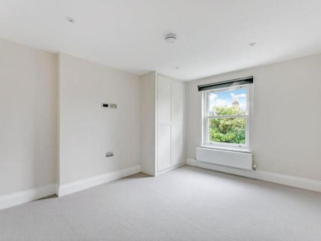 2 bedroom flat for rent in Irene Road, London, SW6