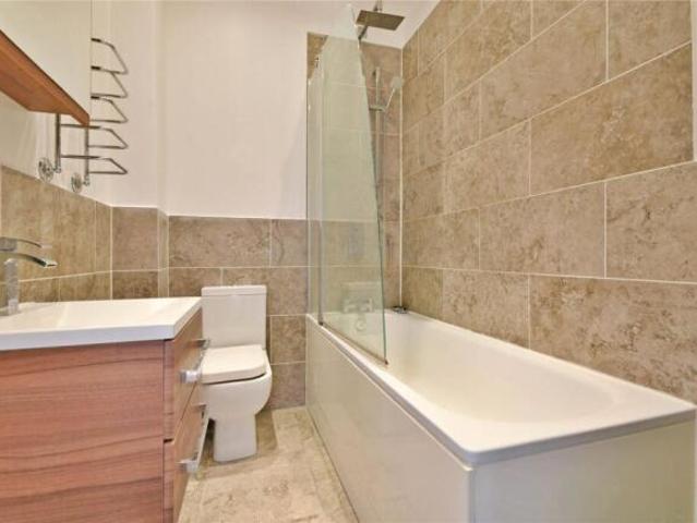 2 bedroom flat for rent in Iverson Road, West Hampstead, NW6