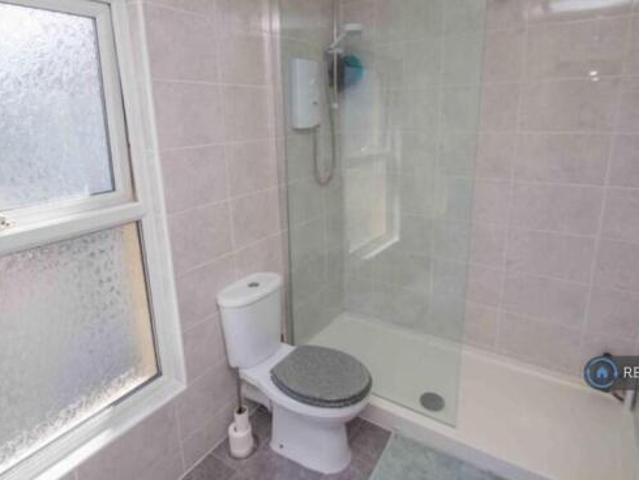 2 bedroom flat for rent in Ivydale Road, Plymouth, PL4