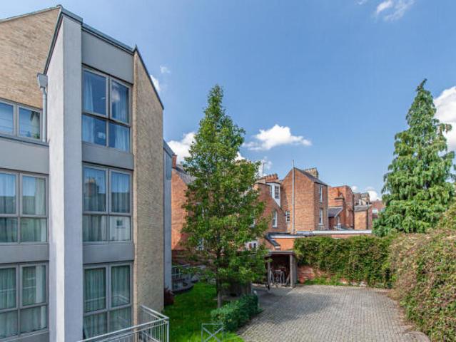 2 bedroom flat for rent in Ivydene, Iffley Road, Oxford, Oxfordshire, OX4