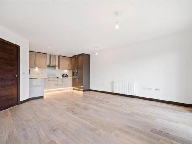 2 bedroom flat for rent in James Smith Court, Dartford, Kent, DA1