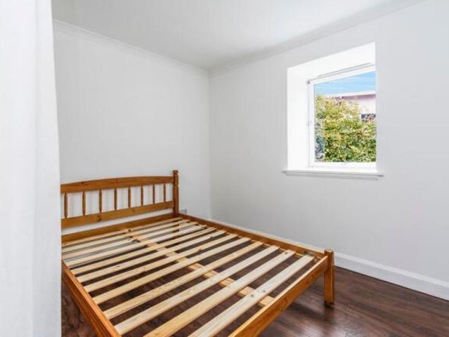 2 bedroom flat for rent in James Square, Caledonian Crescent, Dalry, Edinburgh, EH11