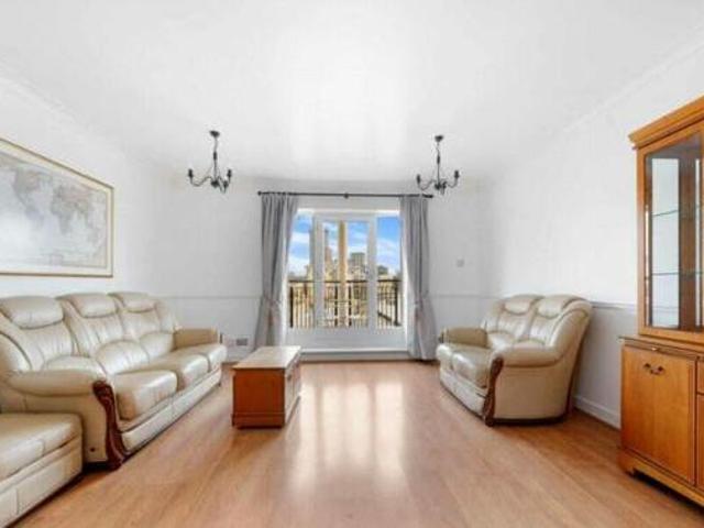 2 Bedroom Flat For Rent In Jamestown Way