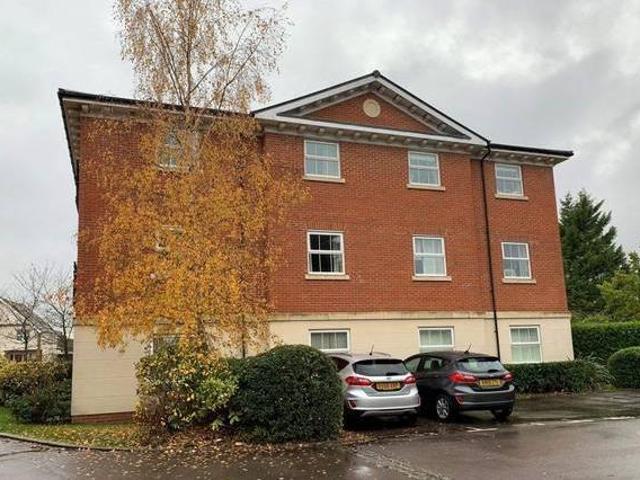2 bedroom flat for rent in Jago Court Newbury RG14
