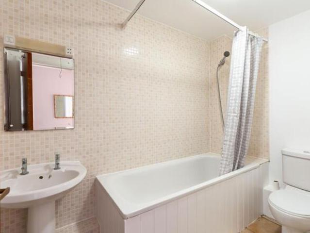 2 bedroom flat for rent in Joan Lawrence Place, Headington, OX3
