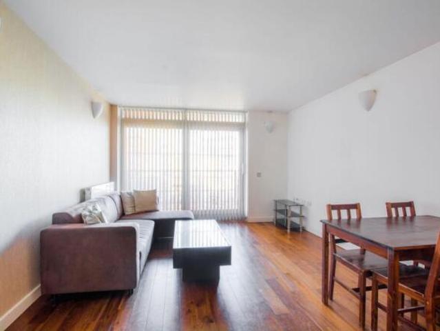 2 bedroom flat for rent in John Harrison Way, Greenwich, London, SE10