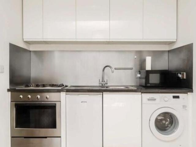 2 bedroom flat for rent in Judd Street, Clare Court, WC1H