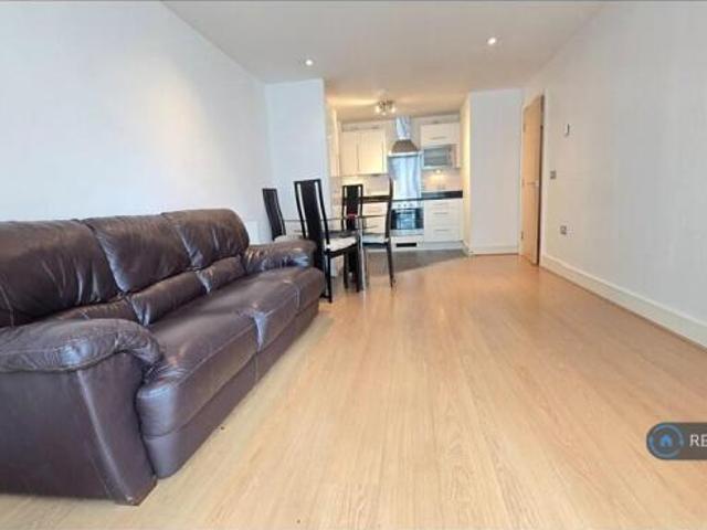 2 bedroom flat for rent in Jude Street, Canning Town, E16