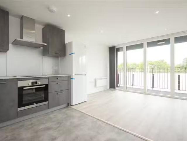 2 bedroom flat for rent in Kanbi House, 1A Mentmore Terrace, L.