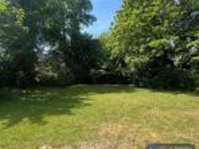 2 bedroom flat for rent in Kent, BR3
