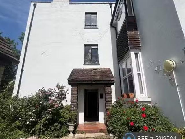 2 bedroom flat for rent in Kent, Kent, BR3