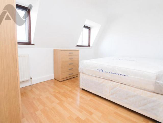 2 bedroom flat for rent in Kentish Town Road, Camden Town, London, NW1 8NH, NW1