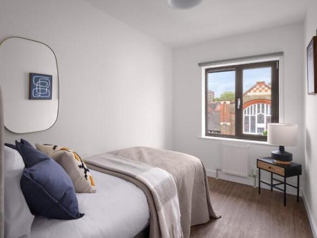 2 bedroom flat for rent in Kendon House, Stratford, E15