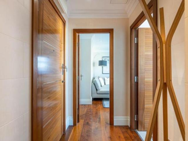 2 bedroom flat for rent in Kensington Gardens Square, Bayswater, London, W2