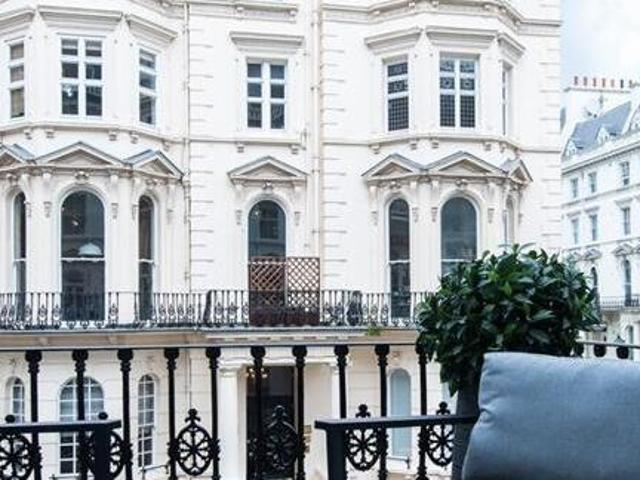2 Bedroom Flat For Rent In Kensington, London