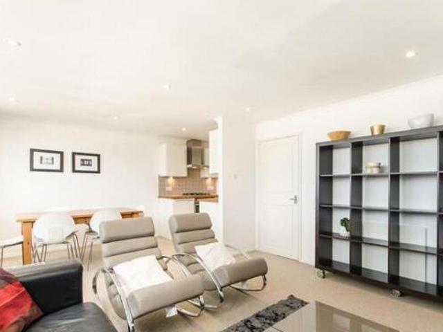 2 Bedroom Flat For Rent In Kensington, London