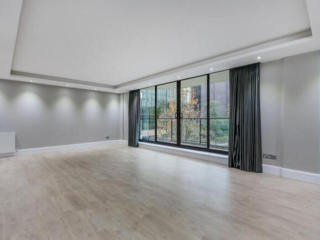 2 bedroom flat for rent in Kensington West, Blythe Road, London, W14
