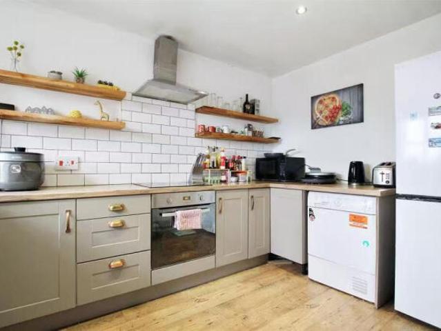 2 bedroom flat for rent in Kenston House, Parkhill Road, Kent, DA5