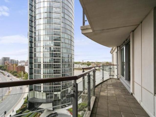 2 bedroom flat for rent in Kestrel House, 2 St. George Wharf, SW8