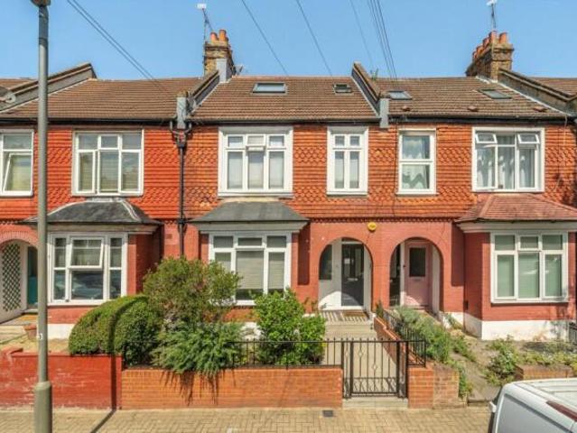 2 bedroom flat for rent in Kettering Street, Streatham, SW16