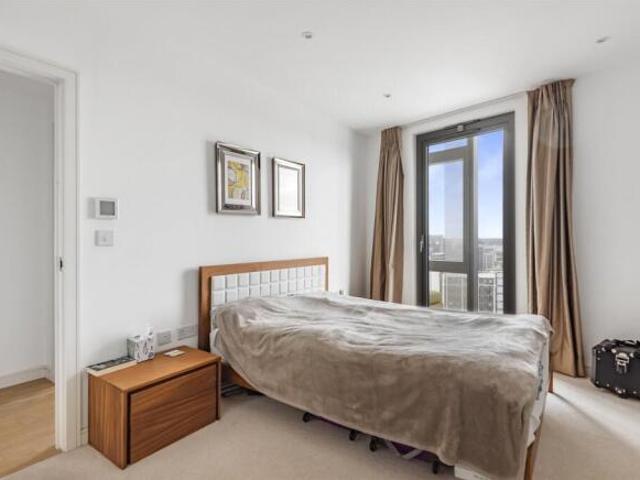 2 bedroom flat for rent in Kew Eye Apartments, Ealing Road, Brentford, TW8