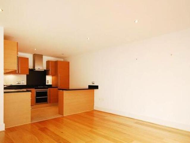 2 Bedroom Flat For Rent In Kew, Richmond