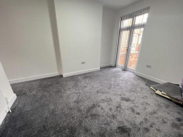2 bedroom flat for rent in Kimberley Road, Leicester, LE2