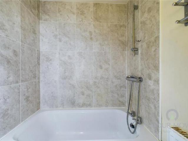2 bedroom flat for rent in King Edward Road, Northampton, West Northamptonshire, NN1