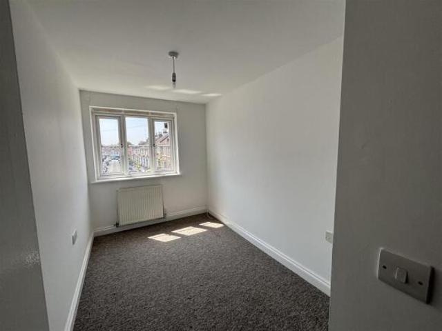 2 bedroom flat for rent in King Johns Road, Bristol, BS15