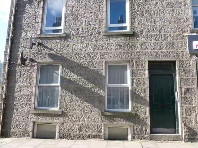 2 bedroom flat for rent in King Street, City Centre, Aberdeen.