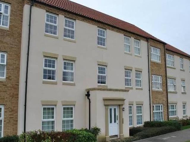 2 bedroom flat for rent in Kings Avenue Ely CB7