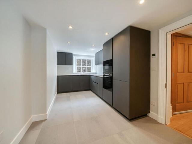 2 bedroom flat for rent in Kings Road, Chelsea, London, SW3