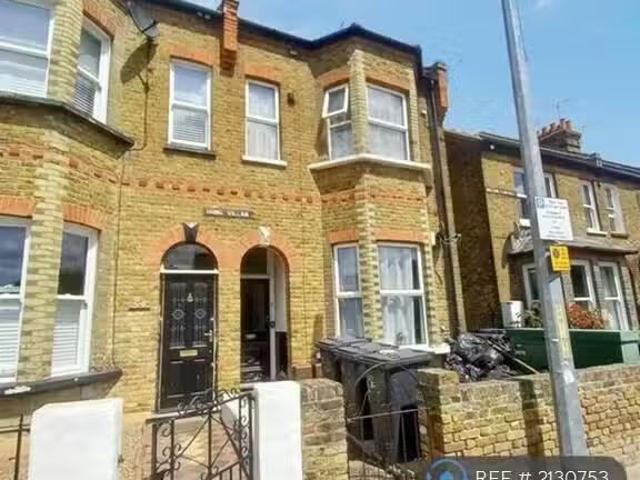 2 bedroom flat for rent in Kings Road, Herne Bay, CT6