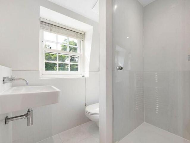 2 bedroom flat for rent in Kings Road, London, SW3