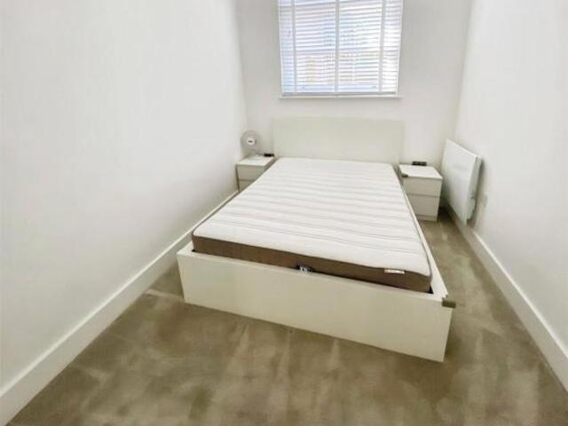 2 bedroom flat for rent in Kings Road, Reading, Berkshire, RG1