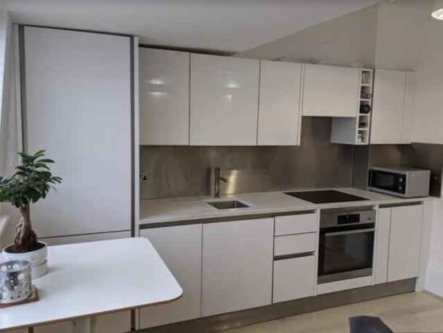 2 bedroom flat for rent in Kings Road, Reading, RG1