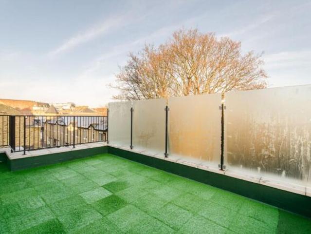 2 bedroom flat for rent in King's Road, Wimbledon, London, SW19