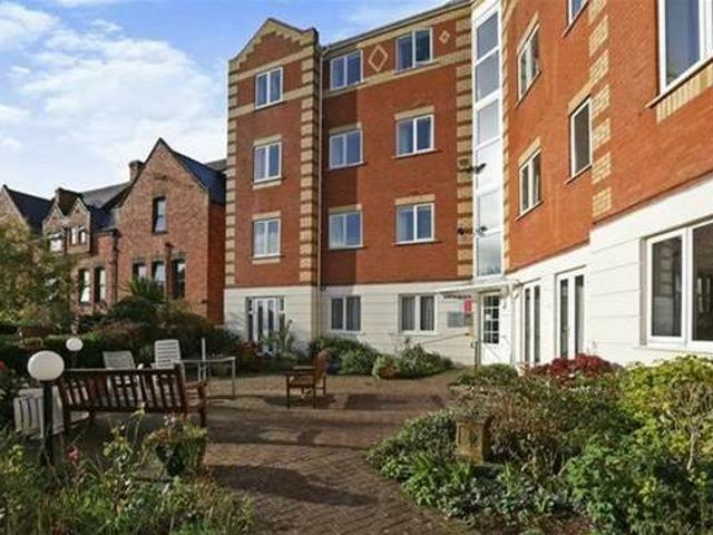 2 bedroom flat for rent in Kingsgate EX4