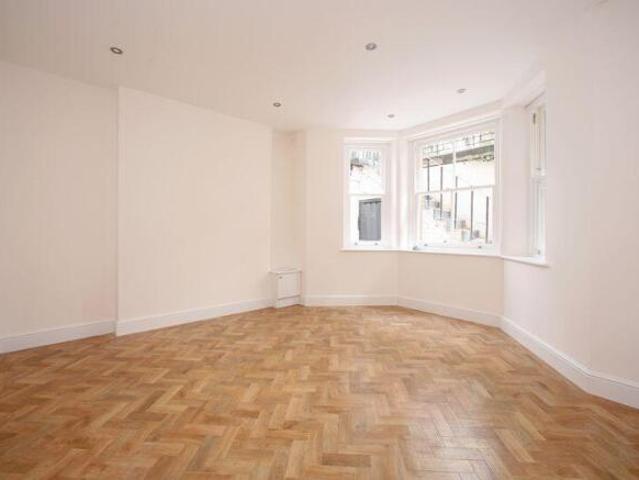 2 bedroom flat for rent in Kingsgate Mansions, Red Lion Square, London WC1R