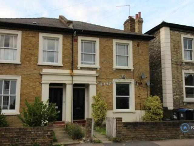 2 Bedroom Flat For Rent In Kingston Upon Thames