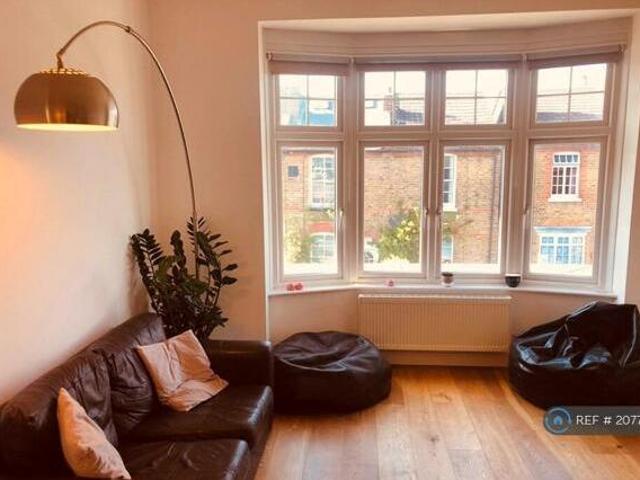 2 Bedroom Flat For Rent In Kingston Upon Thames