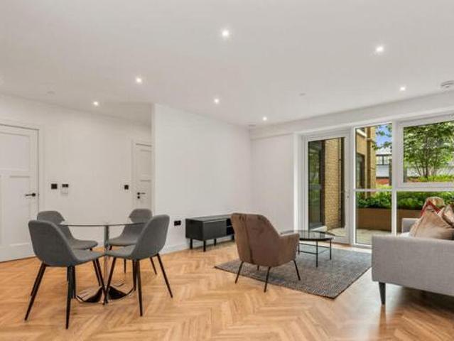 2 Bedroom Flat For Rent In Kingston Upon Thames