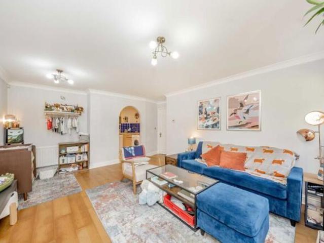 2 bedroom flat for rent in Kingston Road, Wimbledon, SW19