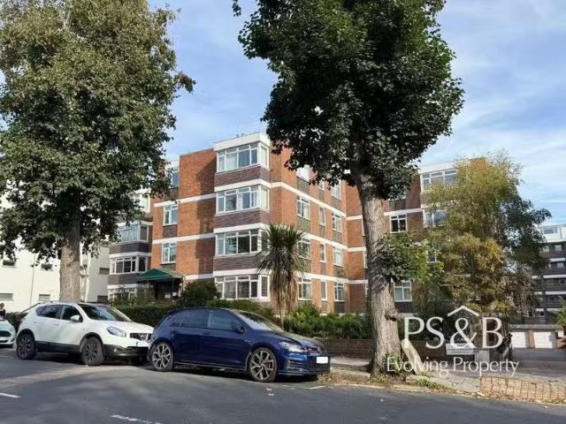 2 bedroom flat for rent in Kinsale Court, Palmeira Avenue, Hov.