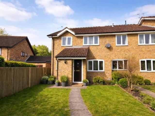 2 bedroom flat for rent in Kilburn Close, Calcot, Reading, RG31