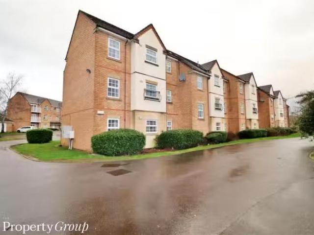2 bedroom flat for rent in Kilderkin Court, Parkside, Coventry.
