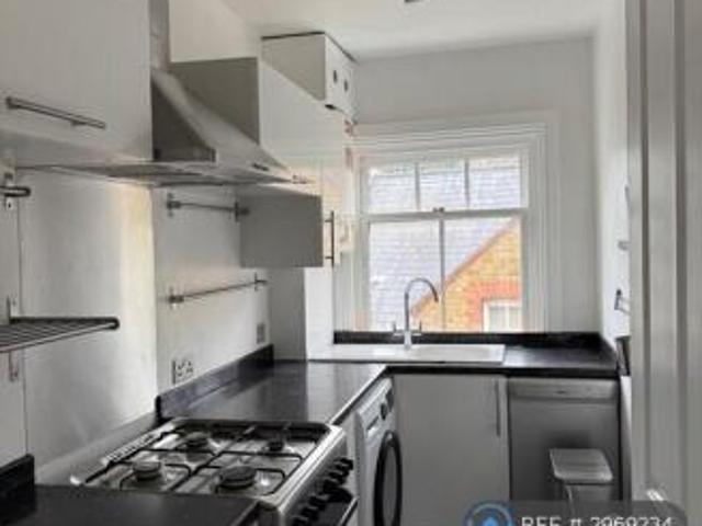 2 bedroom flat for rent in Killieser Avenue, London, SW2
