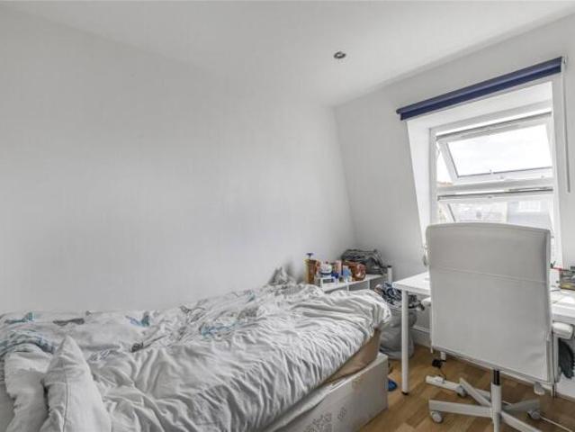 2 bedroom flat for rent in Kilmaine Road, London, SW6