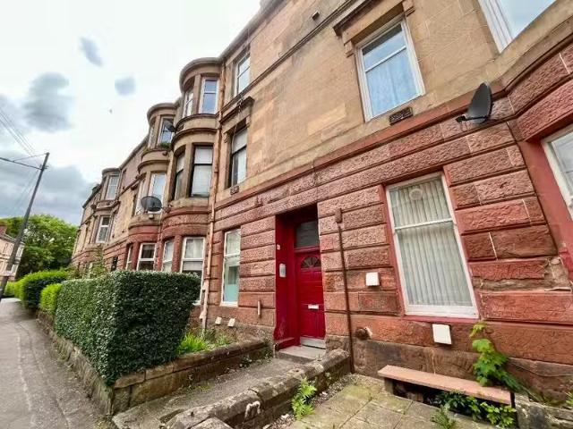 2 bedroom flat for rent in Kirkwood Street, Glasgow, G51 P230.